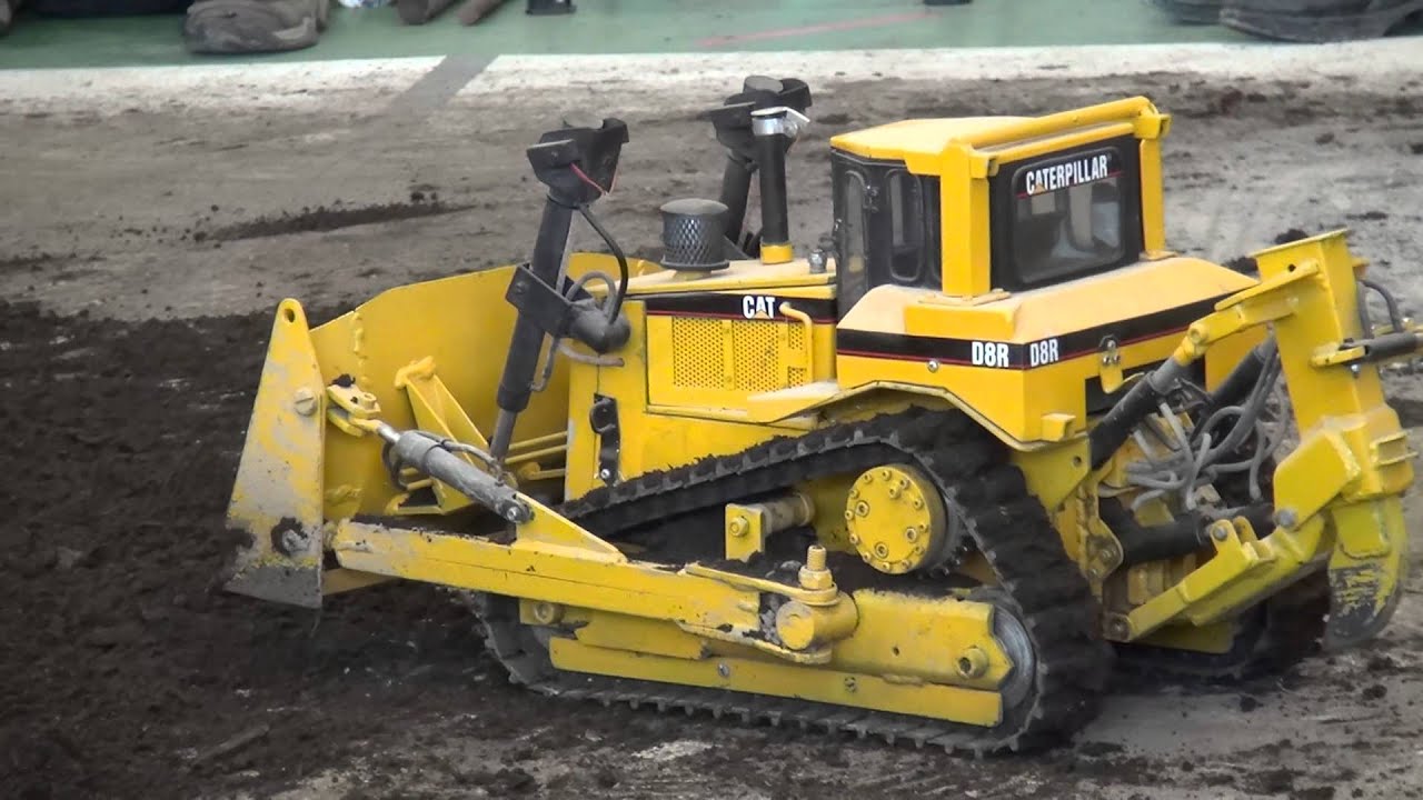 Caterpillar D8 Engine Free