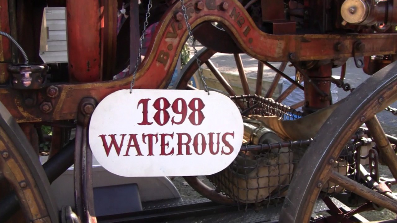 EXTREMELY RARE 1898 FIRE WAGON - YouTube