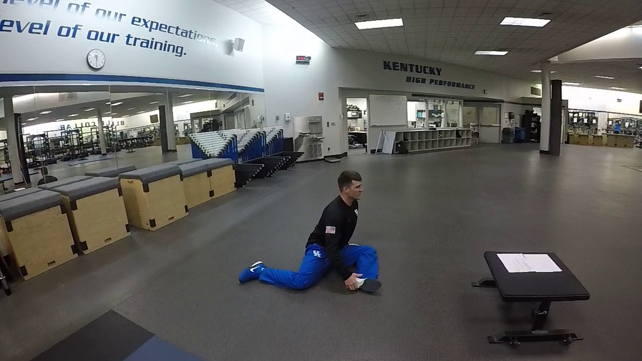 90 90 HIP FRONT INT EXT ROT - YouTube