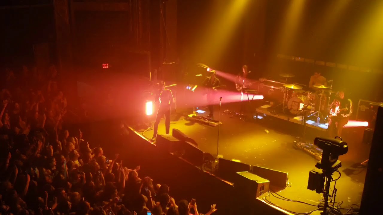THE NEIGHBOURHOOD CONCERT VLOG - YouTube