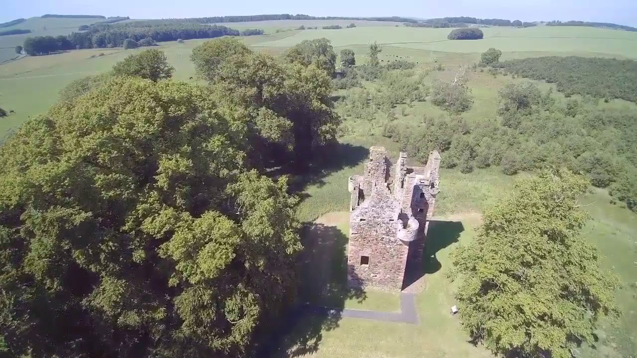 Greenknowe Tower House Scottish Borders Of Scotland - YouTube