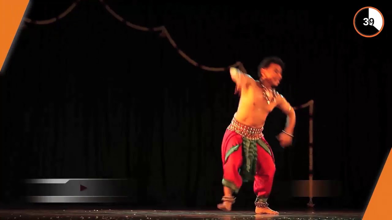 Front Desk : RAMLI IBRAHIM RECEIVES INDIA TOP AWARD - YouTube
