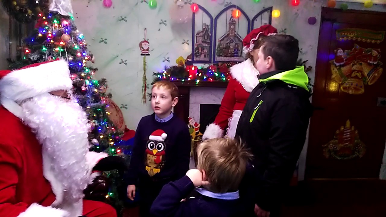 Santa at the Kia-Ora farm. - YouTube
