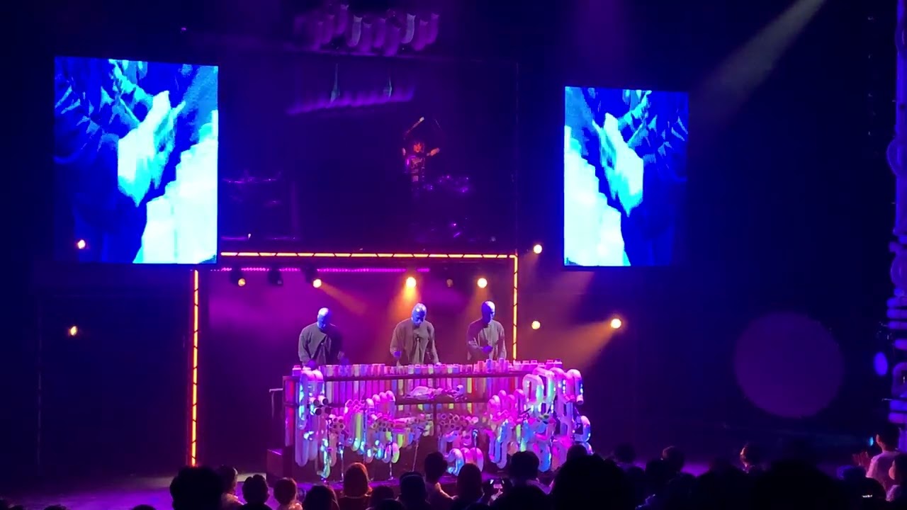 [Blue Man Group] Blue Man Group World Tour / Seoul / Photo Time 2 - YouTube