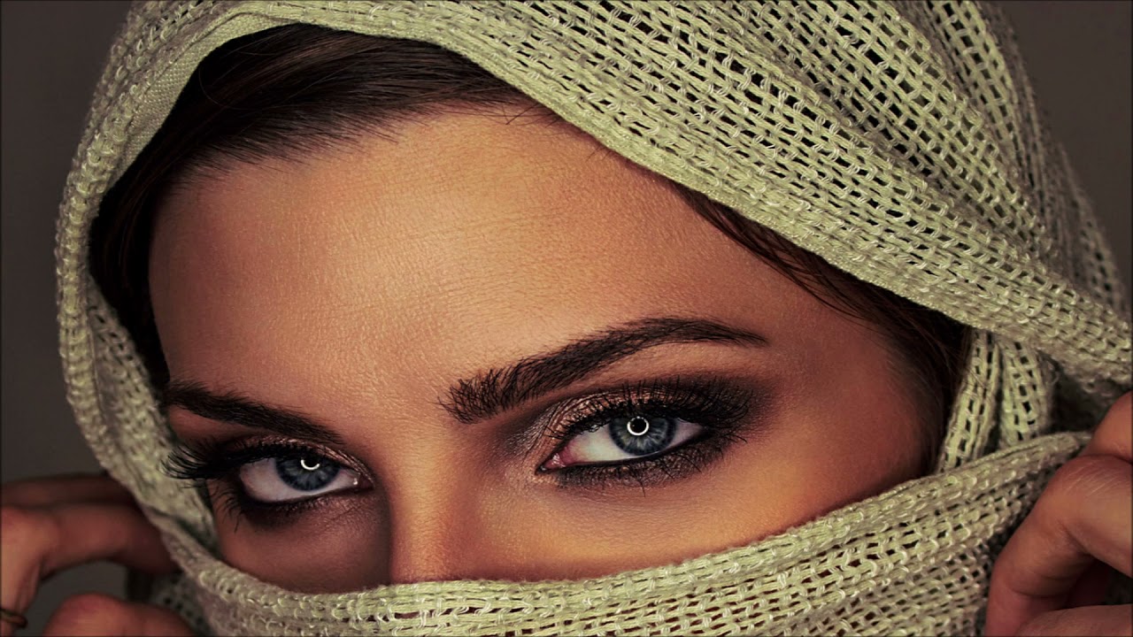 Arabian Eyes