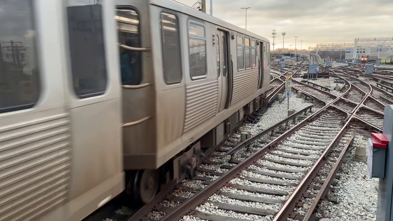 CTA 5000 Series Yellow Line Train Enters Howard - YouTube