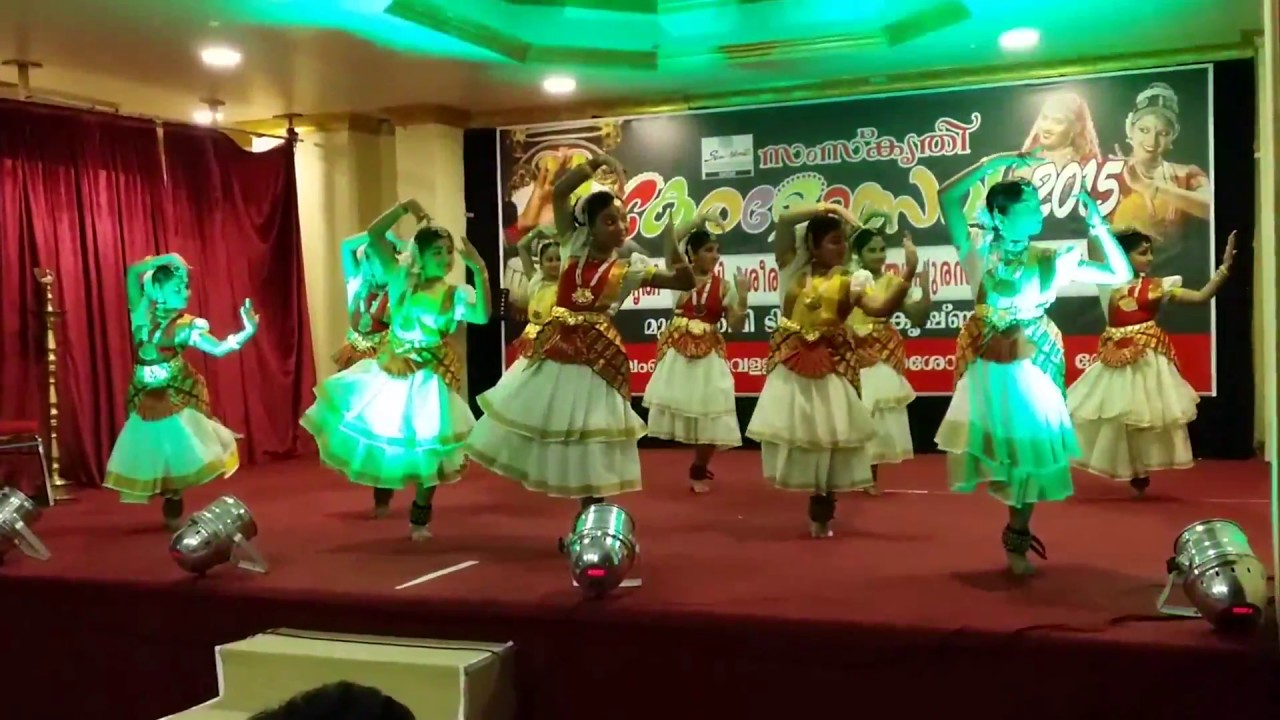 Kalavanikal Padi Super semi classical group dance by Doha Kids - Devika ...