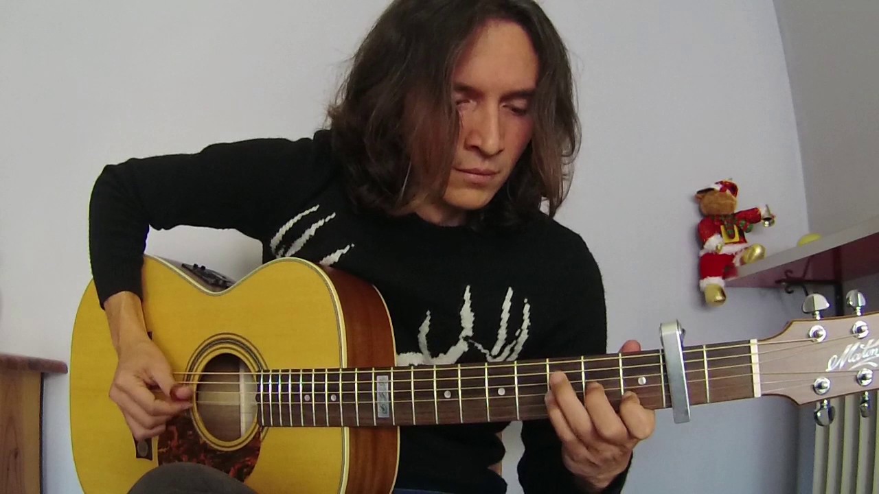 Jingle Bells (Tommy Emmanuel) Cesar Munera - YouTube