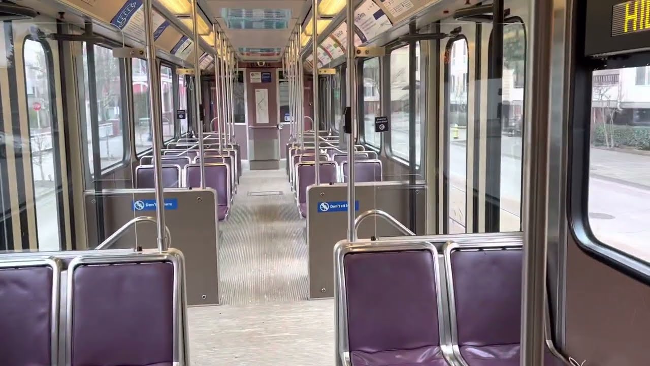 TriMet MAX arriving in Hatfield Station (Empty type 1 car!) - YouTube