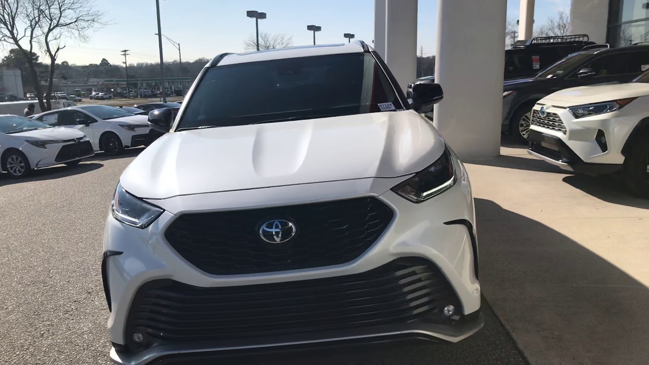 2021 Highlander XSE with RED interior! Ask for Deja - YouTube