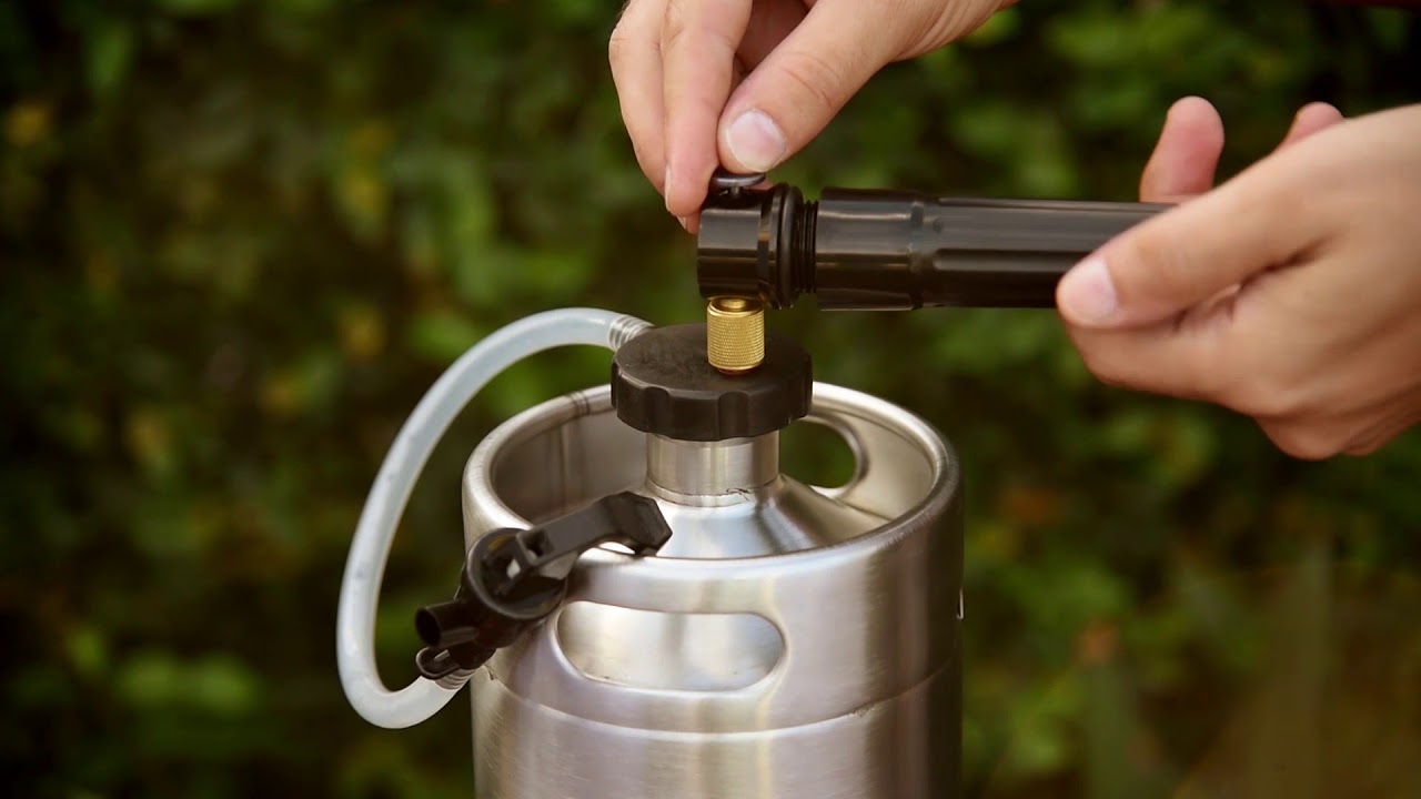 Minikeg 4L con Canilla Plástica - YouTube