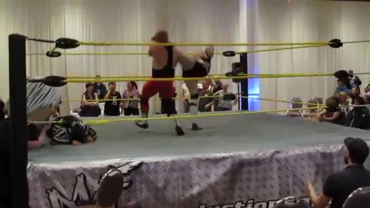 Michael Cage vs steve ace - YouTube