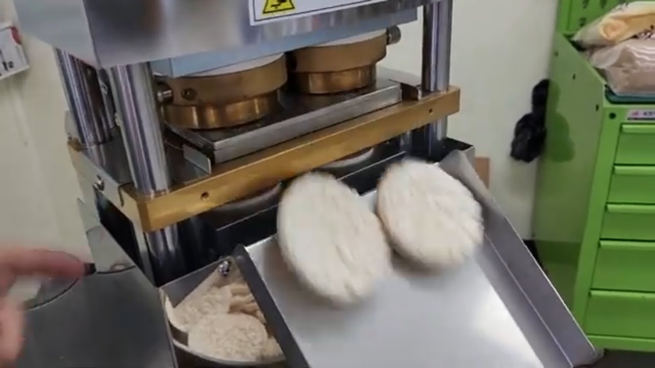 SYP9002 Rice cake machine test with white rice - YouTube