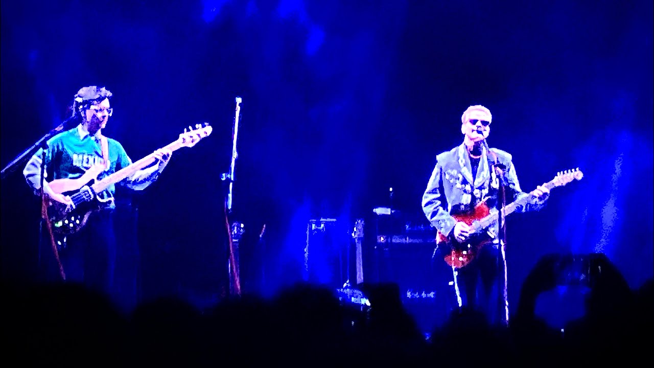 Black Midi - Eat Men Eat (Live in CDMX, Frontón México) - YouTube
