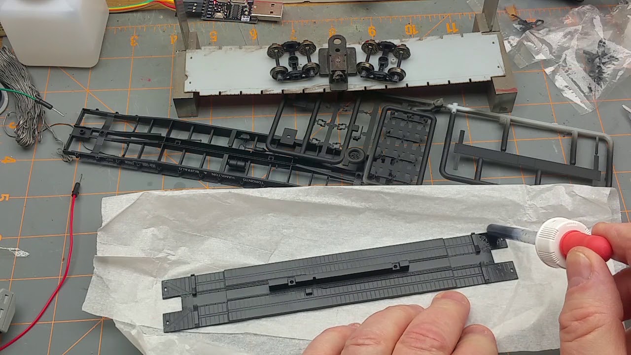 Proto 2000 flat car kit build - YouTube