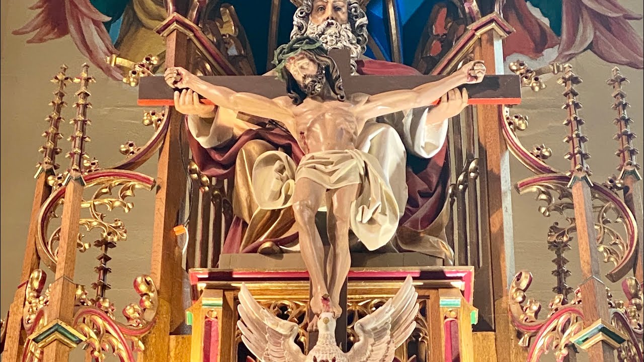 Sunday Mass, Most Holy Trinity, June 7, 2020 - YouTube