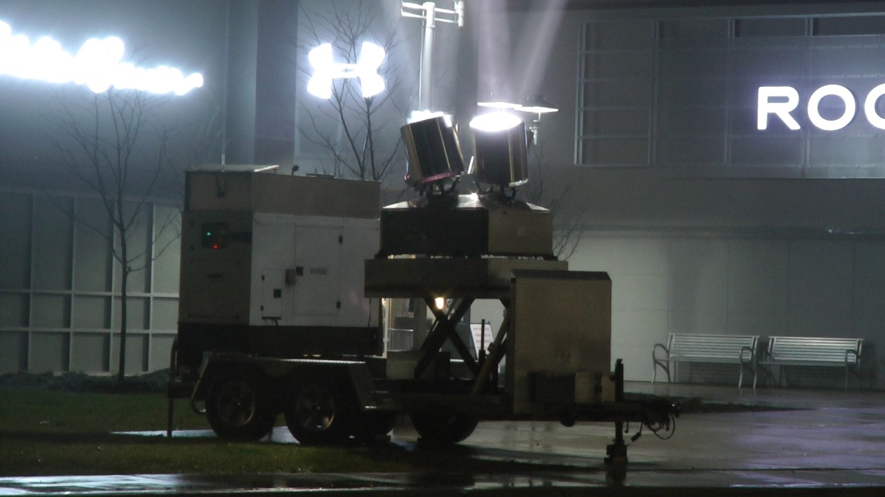 BatLights.com searchlight rental skytracker 4 hollywood beam rental ...