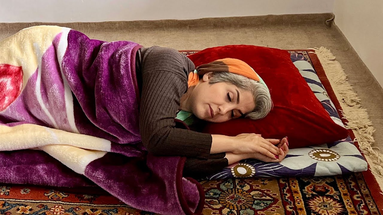 Country Girl Daily Routine Life in Iran Gilan Village !💄👧 Morning Rural ...