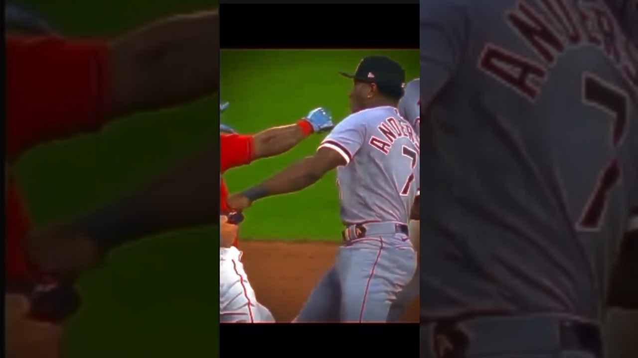 Jose Ramirez And Tim Anderson Fight - YouTube