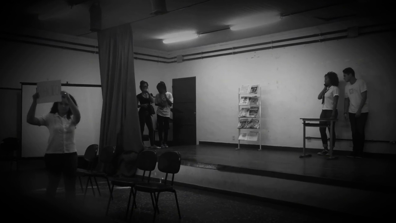 Teatro Mudo "Rótulos" no C.E.B.M - YouTube