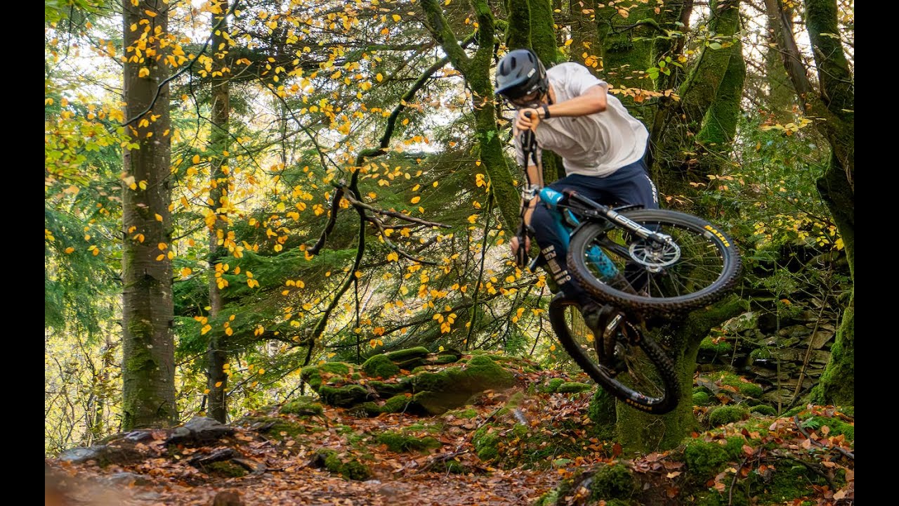 Alex Storr & Sam Storr - THE BEST STYLE - Incredible trails + riding in ...