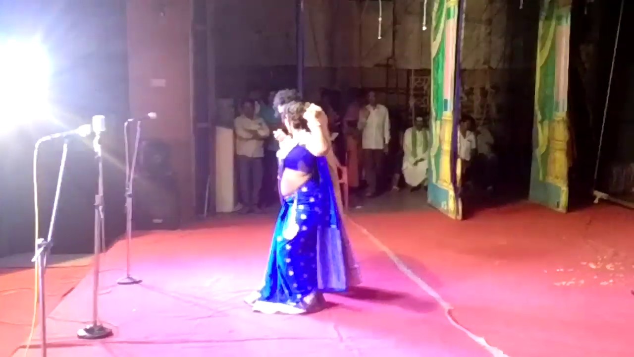 #Gowdragadla #nataka #Drama at #Bellary Raghava #kalamandira #1 - YouTube