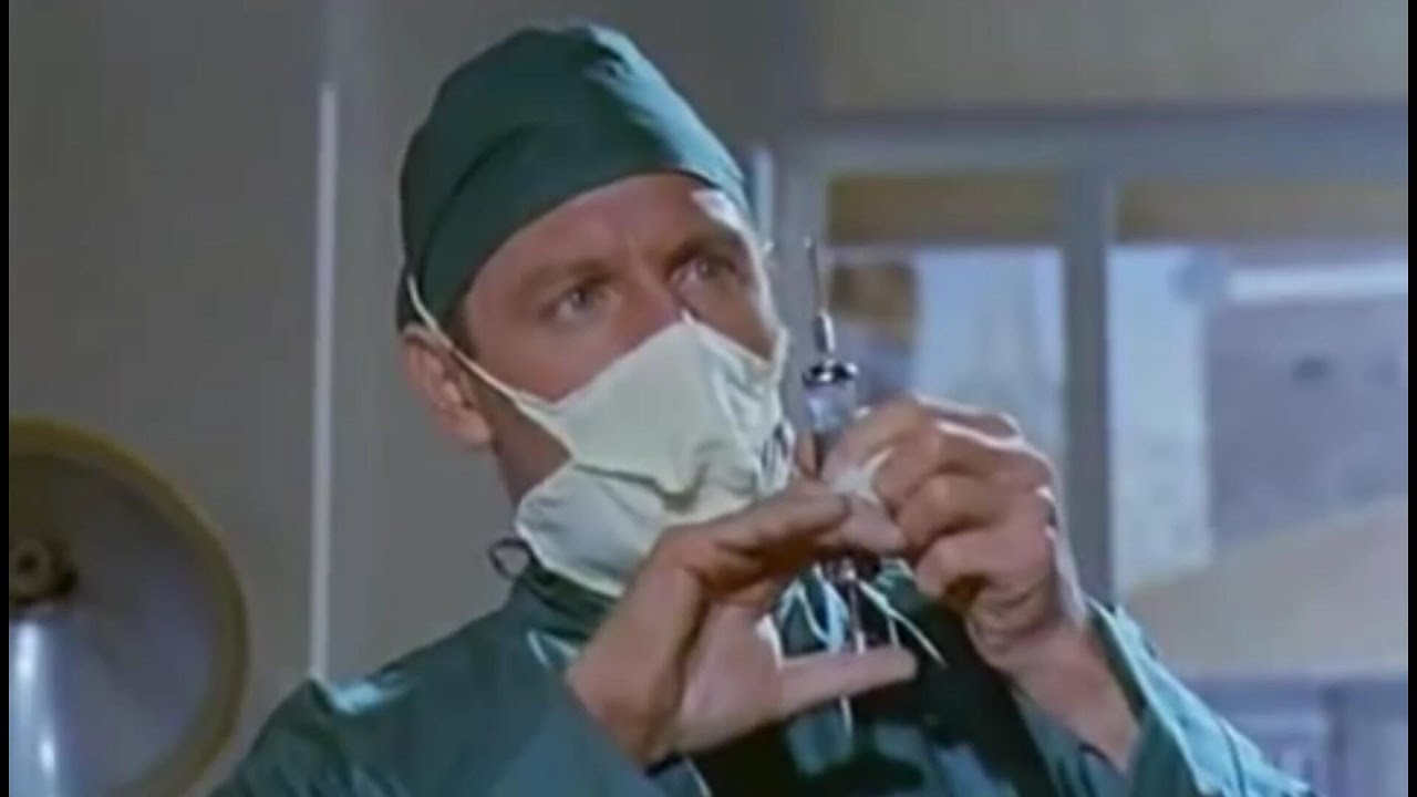 Doctor Robert - ETHNIA (Doctor Robert -The Beatles en español) - YouTube