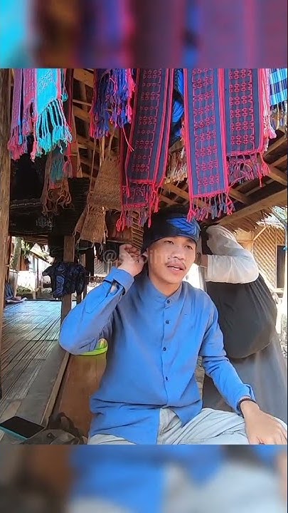 Dipakein Ikat kepala khas suku baduy oleh oran baduy dalam di rumah dewi baduy - YouTube