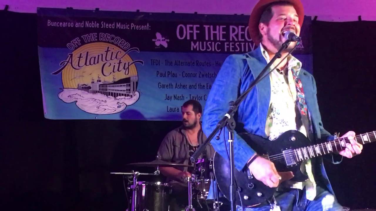 Hey Monea - "Save Me" at Off The Record Fest Atlantic City 2016 - YouTube