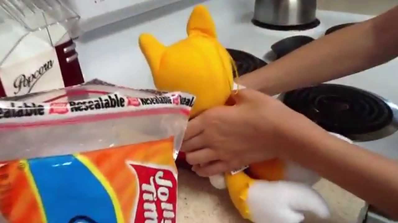Sonic and friends:Tails makes scary popcorn - YouTube