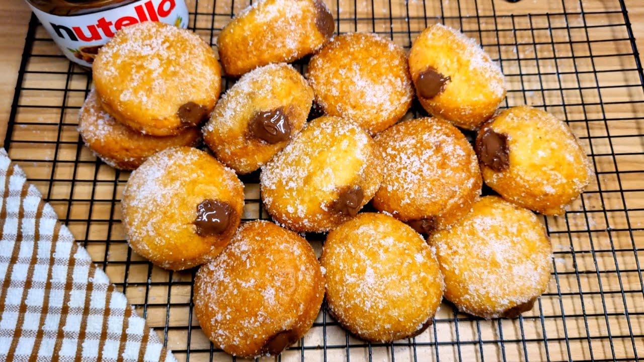 Light and Fluffy Nutella Filled Doughnuts | How to Make Doughnuts ...