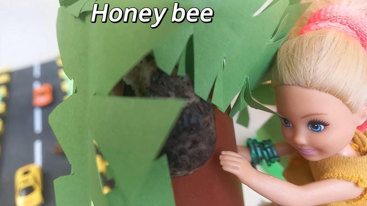 Barbie Dolls playing barbie doll house. Honey Bee. - YouTube