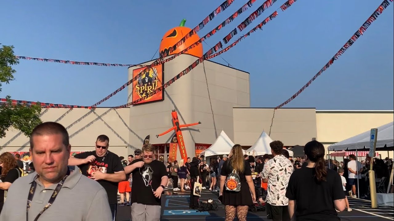 Spirit Halloween Flagship Grand Opening 2024! - YouTube