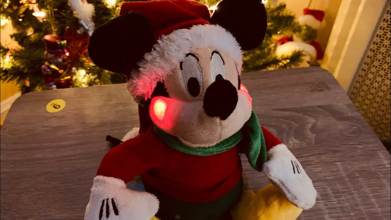 Dandee Ear Wiggling Small Mickey Mouse (goodwill find) - YouTube