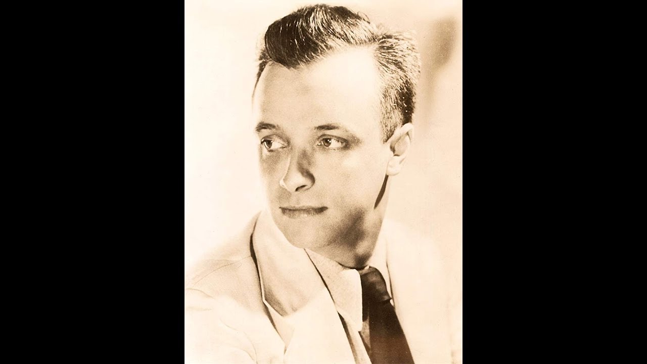 Casper Reardon -- "Ain't Misbehavin'" and "St. Louis Blues" - YouTube