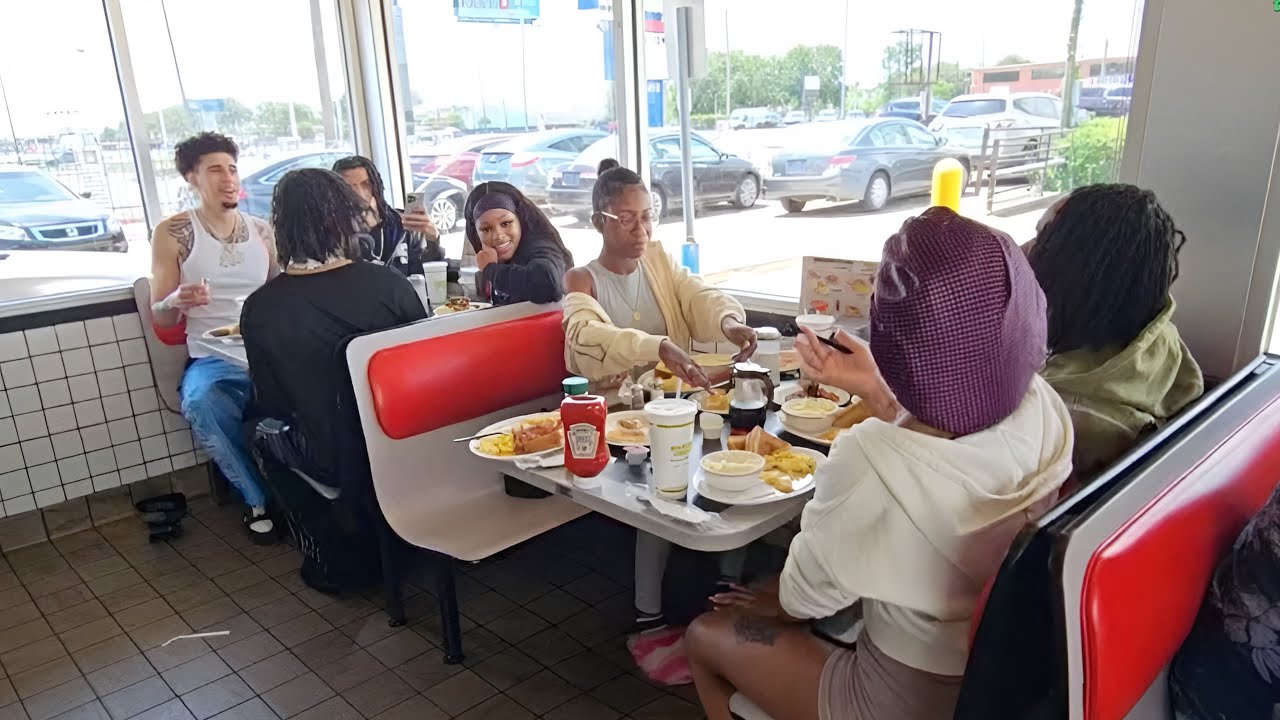 Lil Perfect & FOE Goes To Waffle House With The HUZZ.. - YouTube