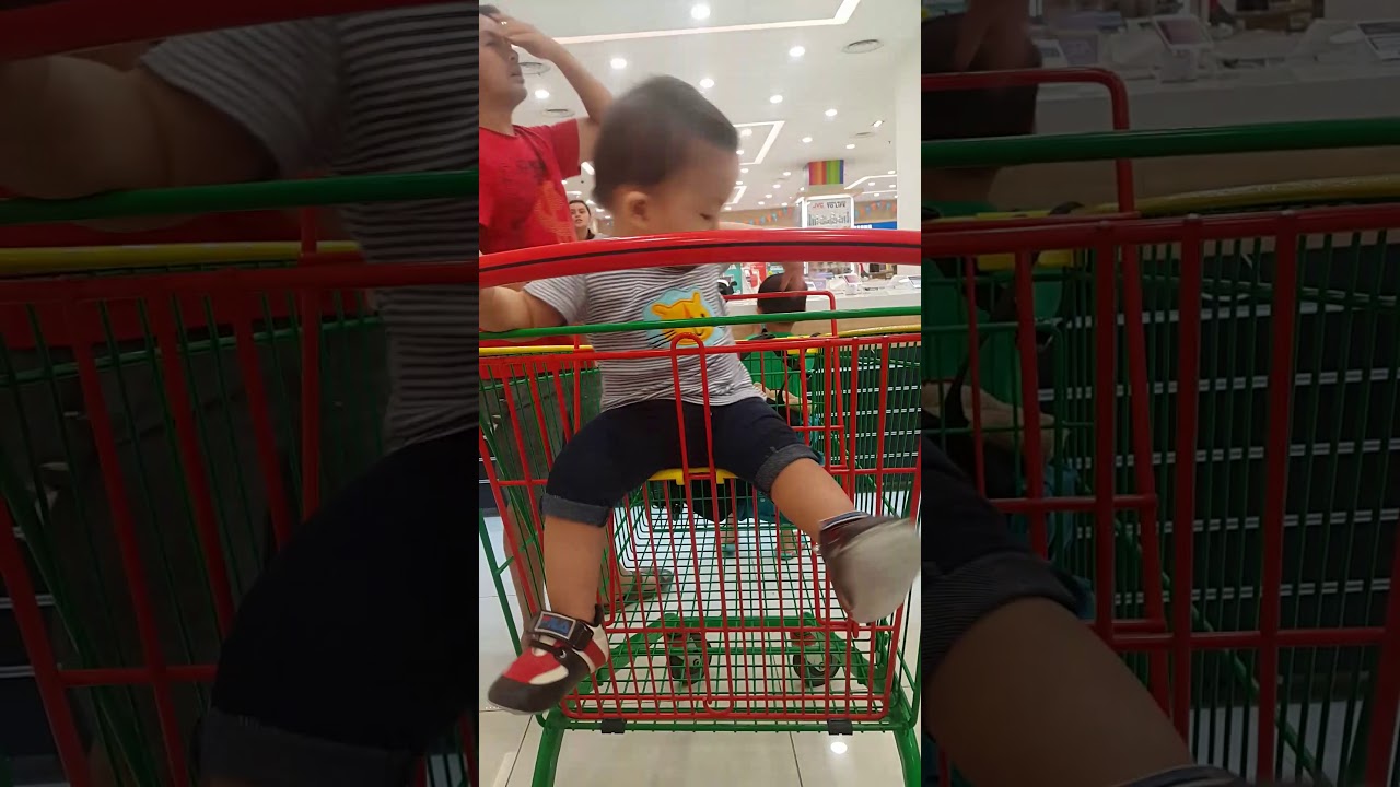 Yeah... shake it baby ... - YouTube