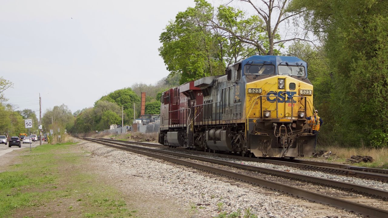 CSX YN2 “Leader”!! CP 236 & H42 in Kinnear yard with CSX 523! - YouTube
