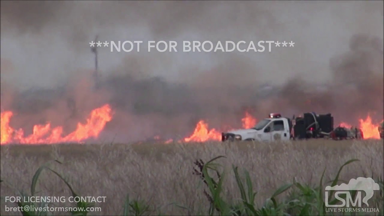 6/22/19 Alva, OK-Lightning Starts Fire in Field - YouTube
