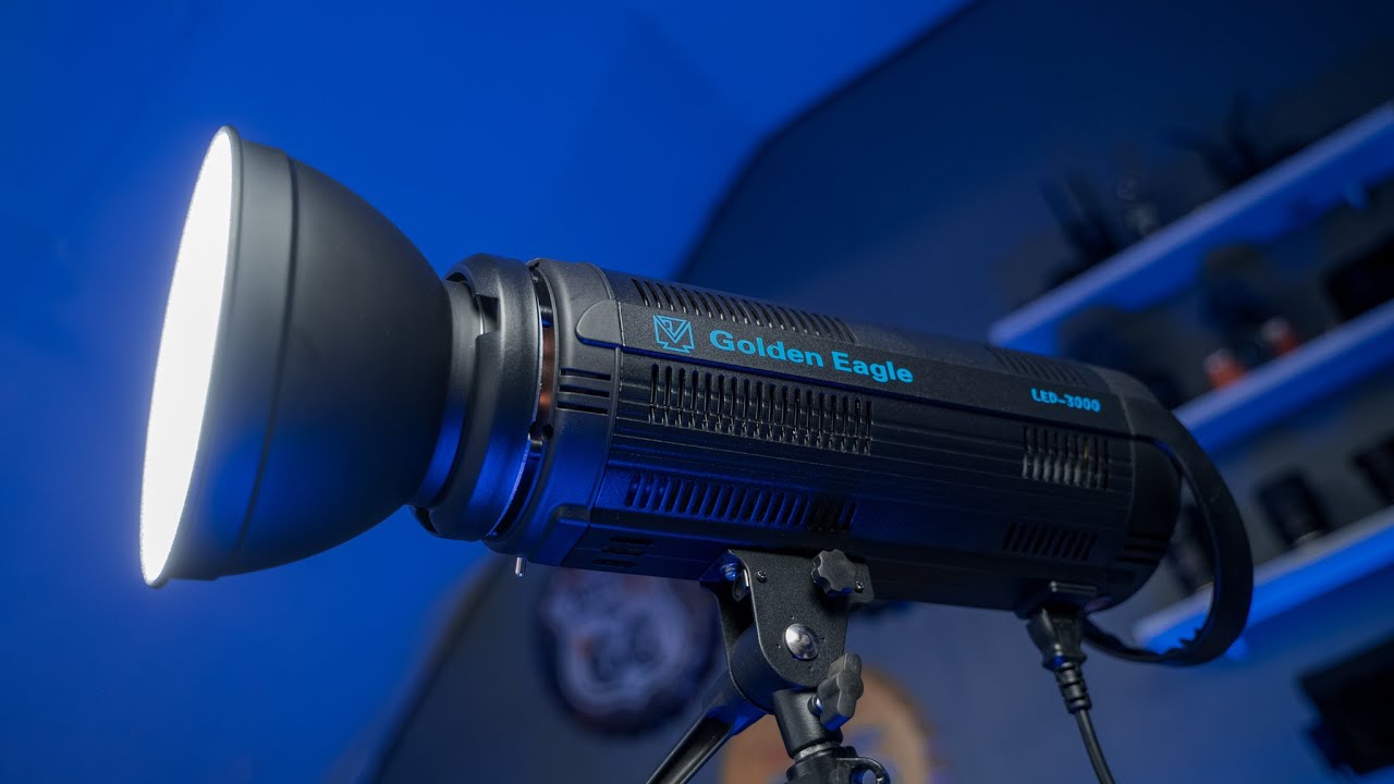 GOLDEN EAGLE LED 3000 | 300W COB Light | Review - YouTube