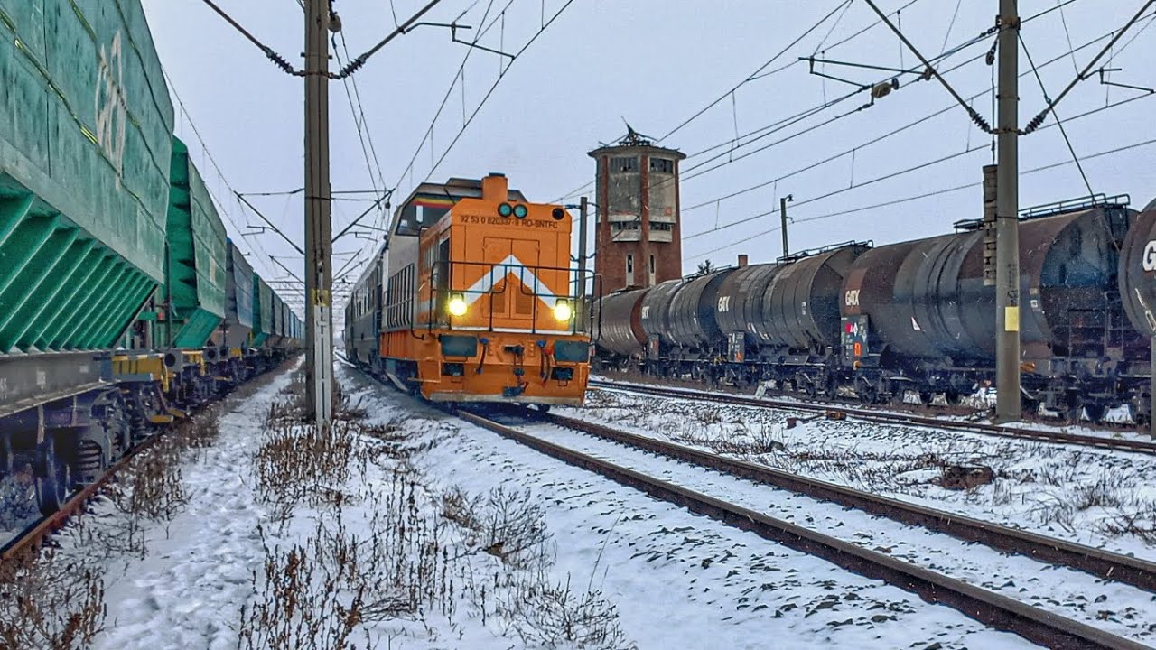 DHE337(dep.Sv) cu R5566 in gara Veresti - YouTube