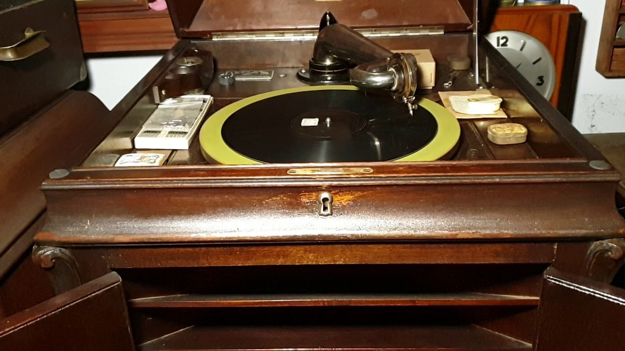 Too Many Parties And Too Pals. Frank Munn. Brunswick 78rpm. Victor ...
