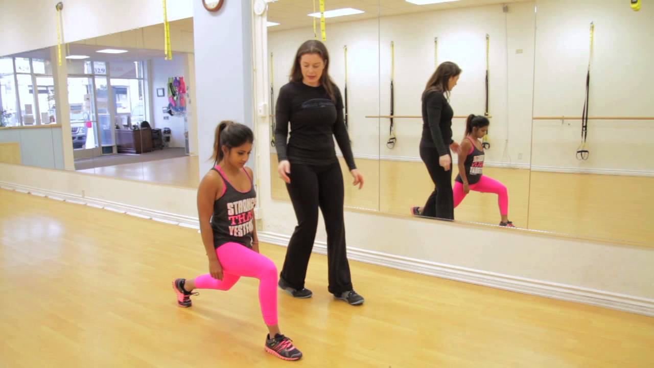 How to do a Lunge (and Lunge with Modification) - YouTube