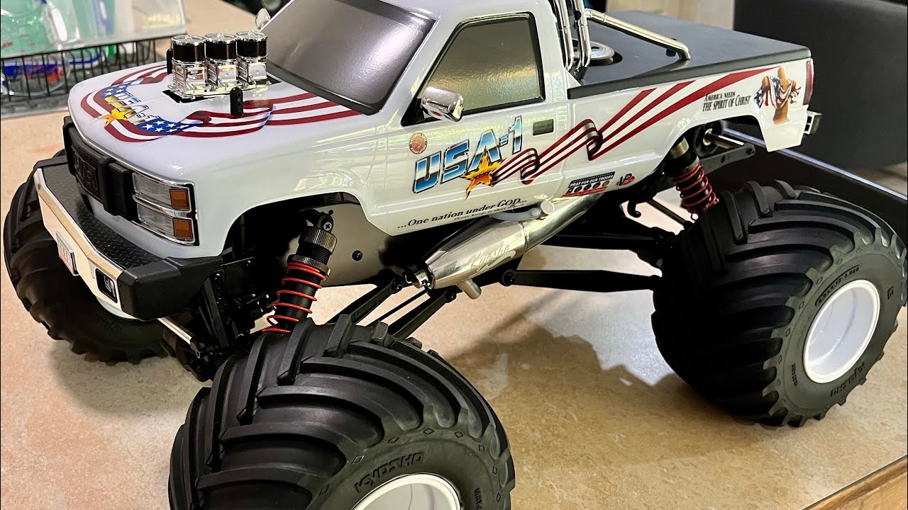 Kyosho nitro USA-1 re-release quick look - YouTube