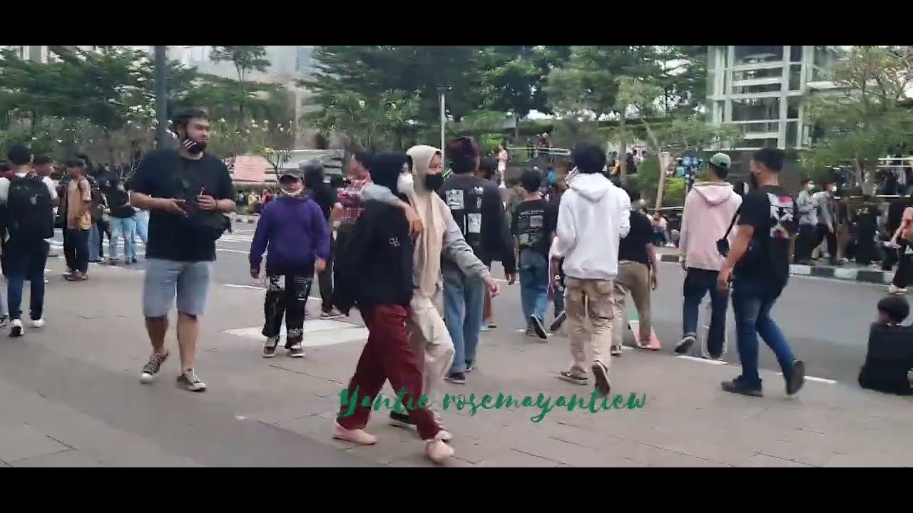 SCBD | TEMPAT NONGKRONG JEJE BONGE ROY KURMA - YouTube