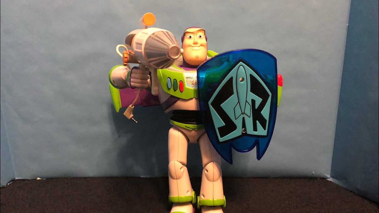 REVIEW: Thinkway Power Blaster Buzz Lightyear - YouTube