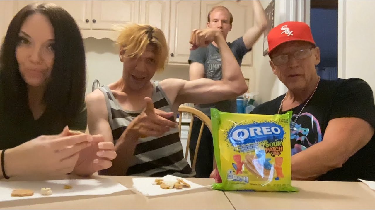 Unnamed Oreo Review: Sour Patch kid Oreo - YouTube