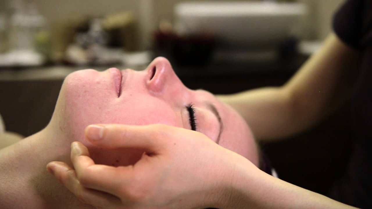 Japanese Cosmo Facial by Chi Yu Wellness Centre - YouTube