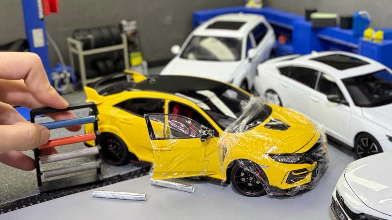 Diecast Miniature Models of Honda's Magnificent Cars - 1:18 Scale ...