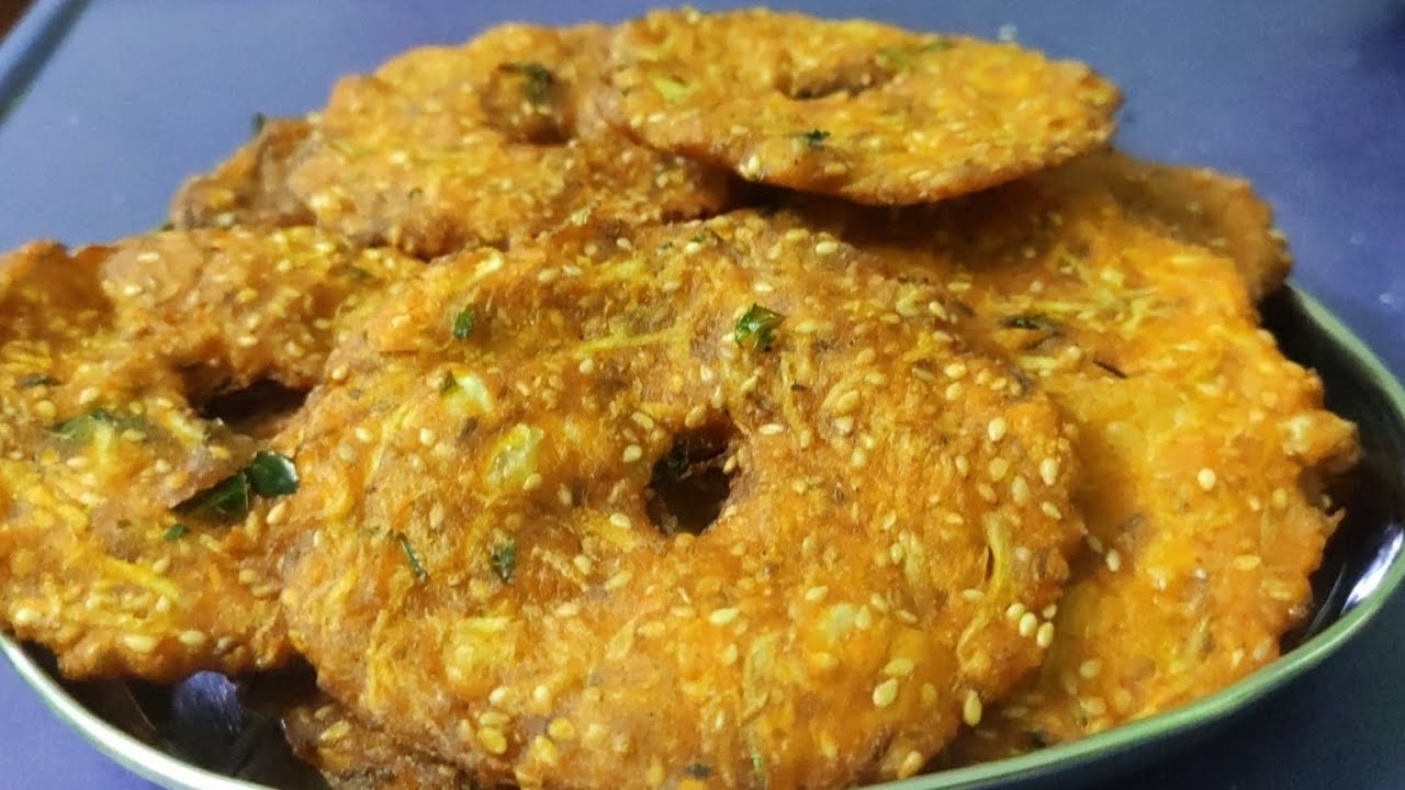 Sorakaya Garelu ||సొరకాయ గారెలు|| Evening Time Snacks || Bottle Gourd ...